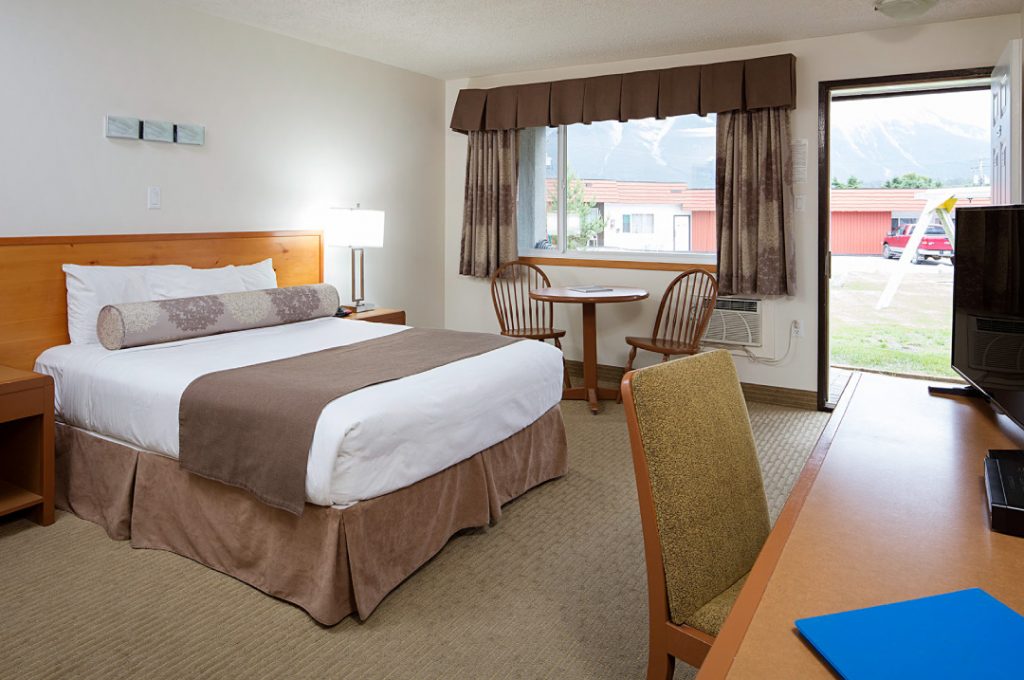 Rooms Rocky Mountain Ski Lodge rooms-rocky-mountain-ski-lodge